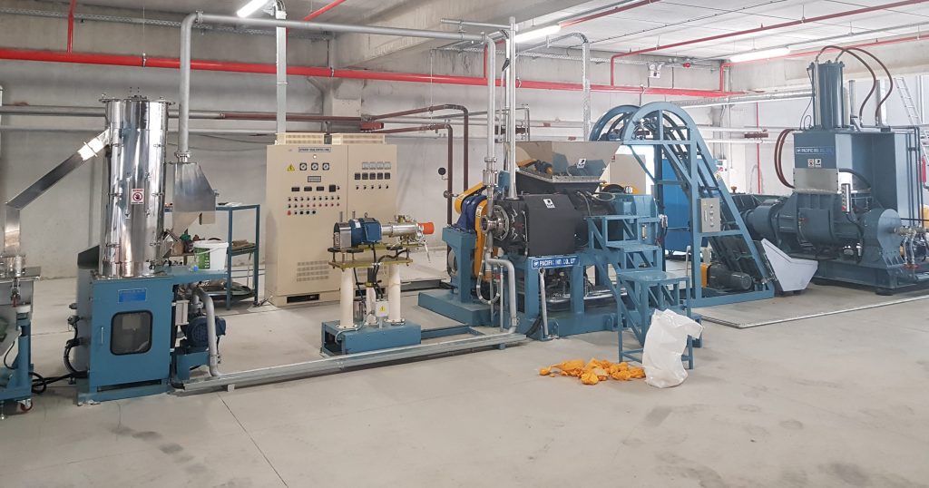 XPE masterbatch compounding machine for XPE foam - Pacific Industry Co ...